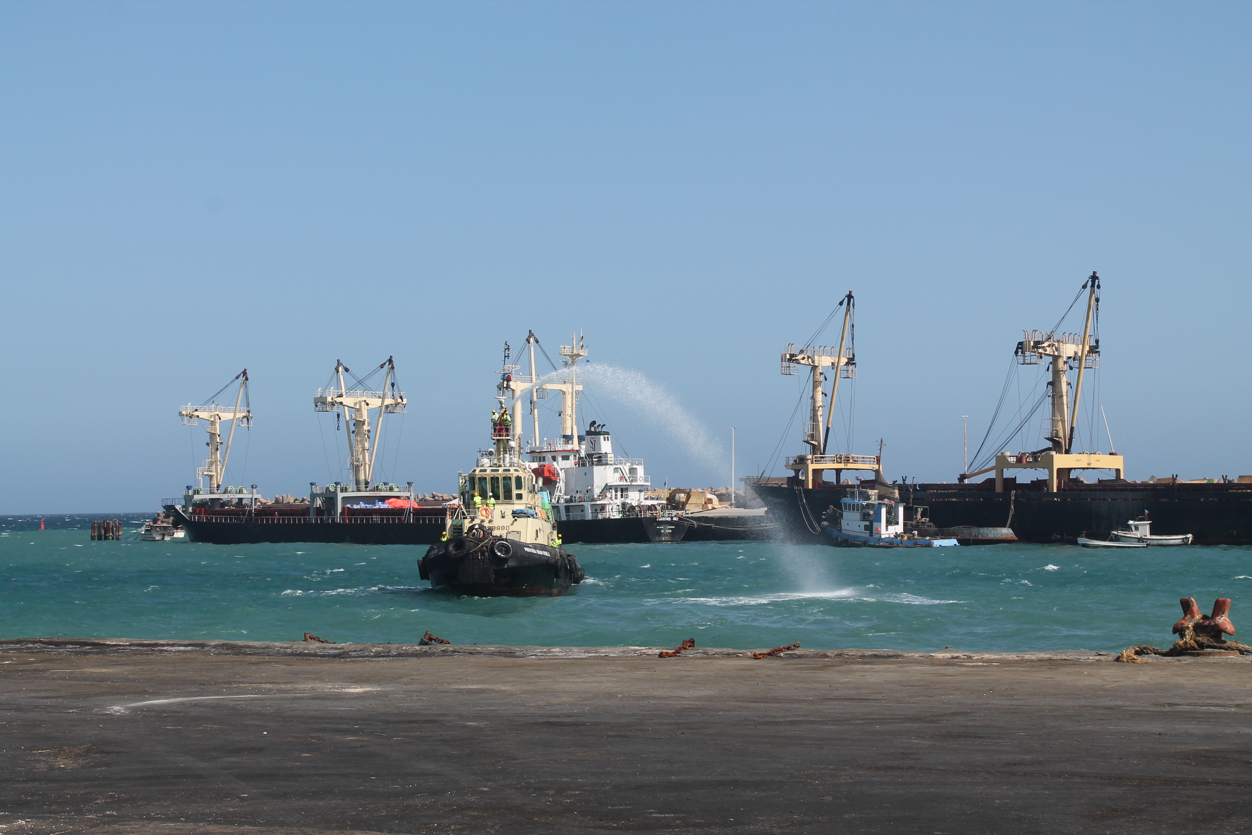 Mogadişu Limanı – Mogadishu Port - Port of Mogadishu, Seaport » Port ...